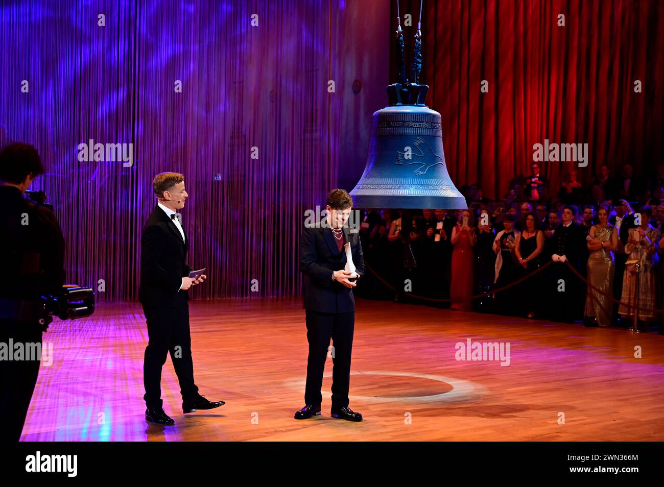 Tom Wlaschiha und Michael Patrick Kelly beim 16. SemperOpernball 2024 ...