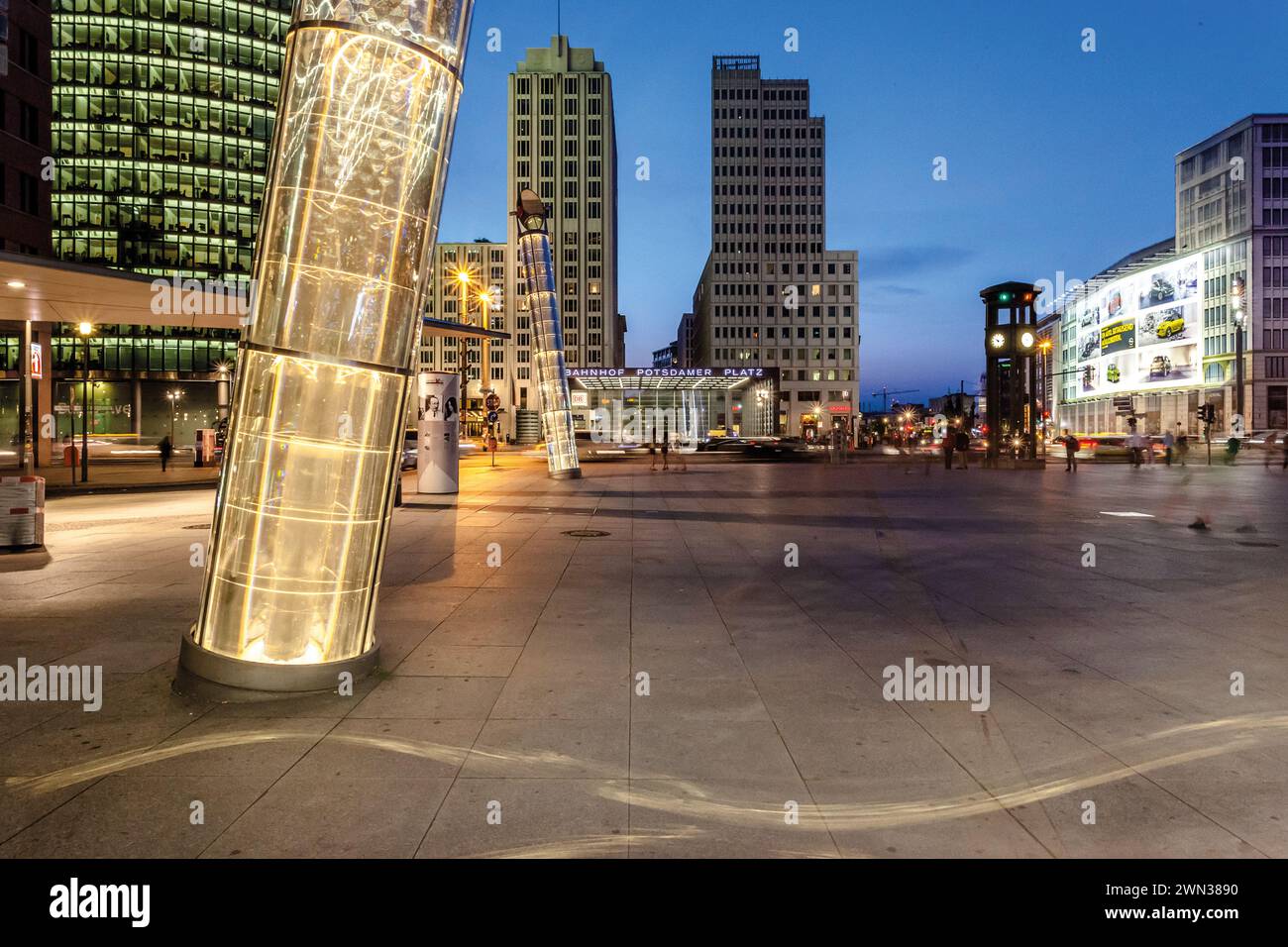 Potsdamer platz berlino germania hi-res stock photography and images ...