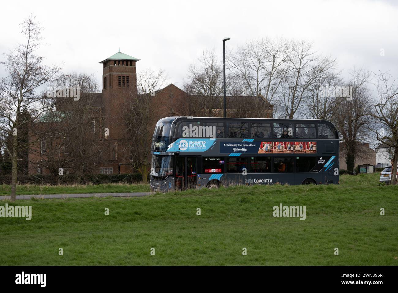 National Express Coventry No. 6 bus service passing Hearsall Common ...