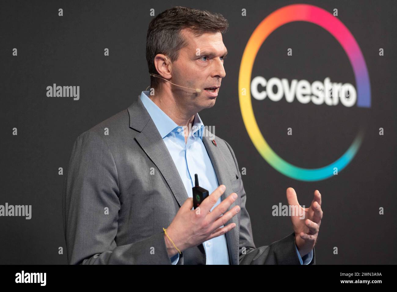 Dr. Markus STEILEMANN, Vorstandsvorsitzender, CEO, bei seiner Rede Bilanzpressekonferenz der ...