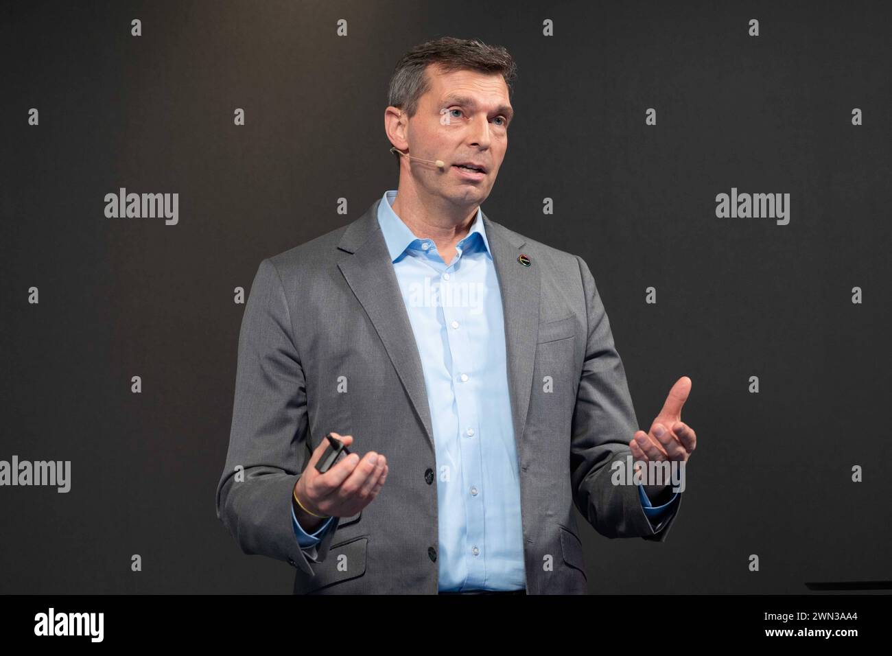 Dr. Markus STEILEMANN, Vorstandsvorsitzender, CEO, bei seiner Rede Bilanzpressekonferenz der ...
