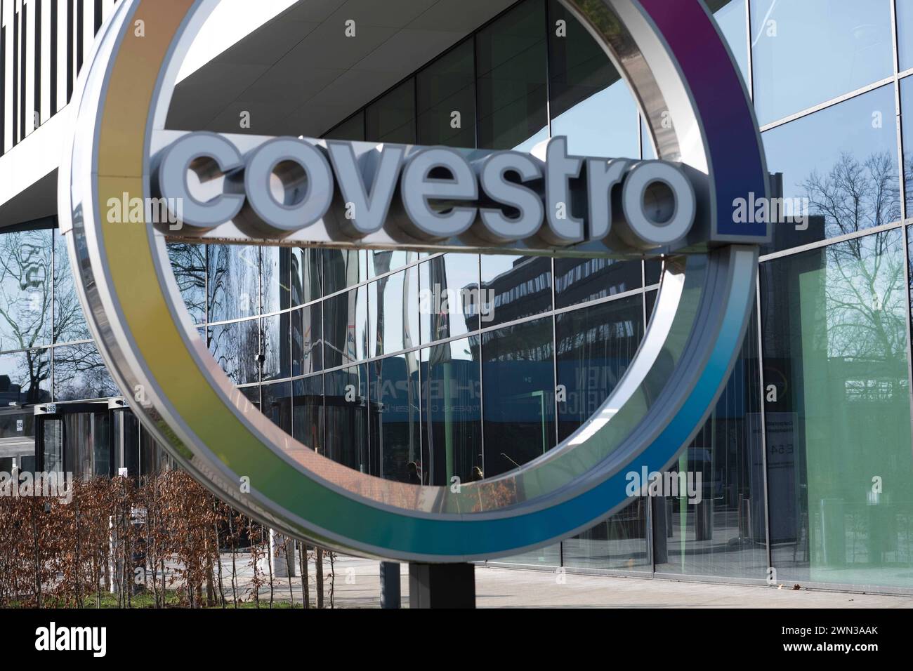 Die Konzernzentrale der COVESTRO AG, Firmenlogo, Logo, Architektur, Covestro Corporate ...