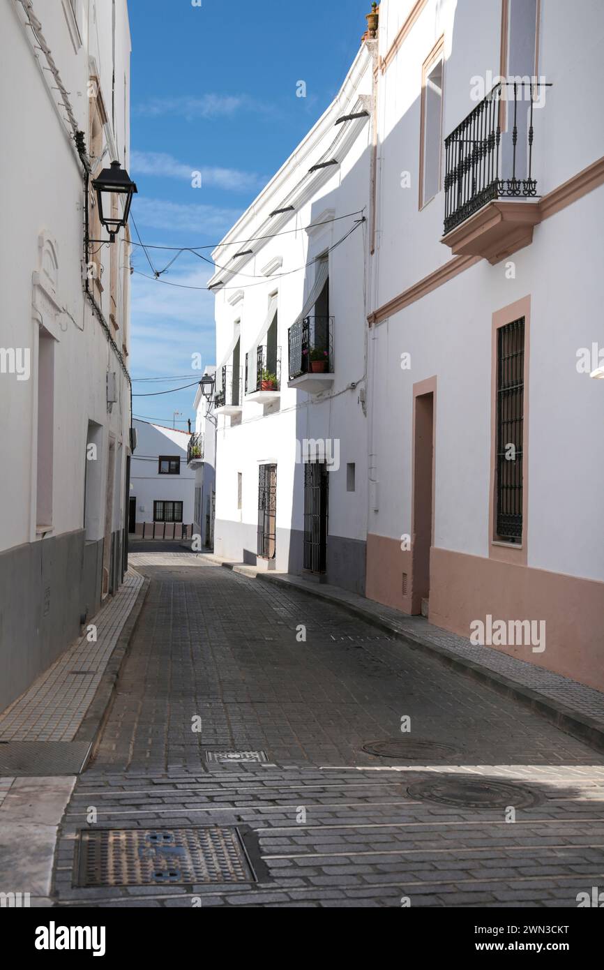 Cobbled streets and whitewashed houses in the old town of Olivenza ...