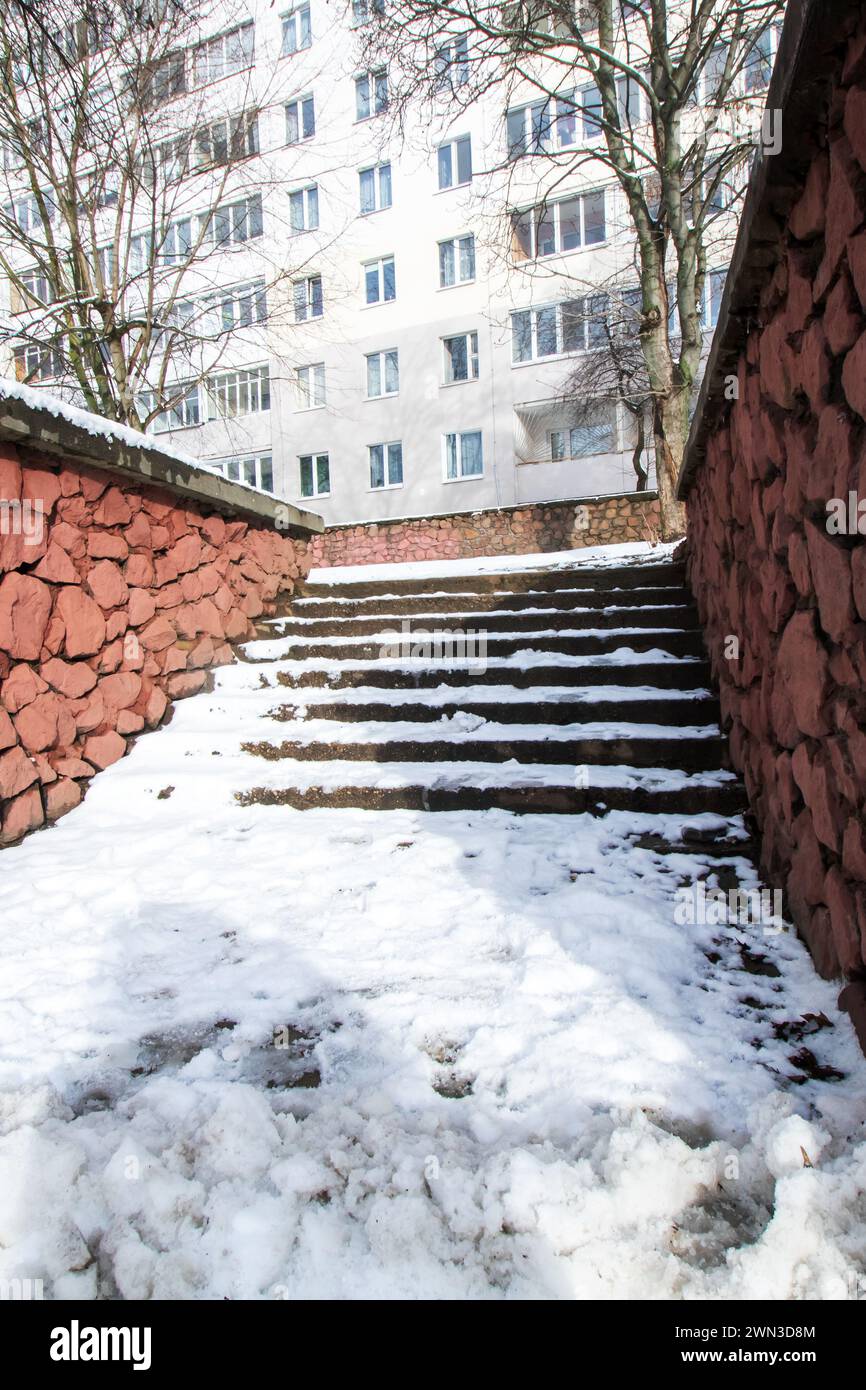 Brick steps snow pattern hi-res stock photography and images - Alamy