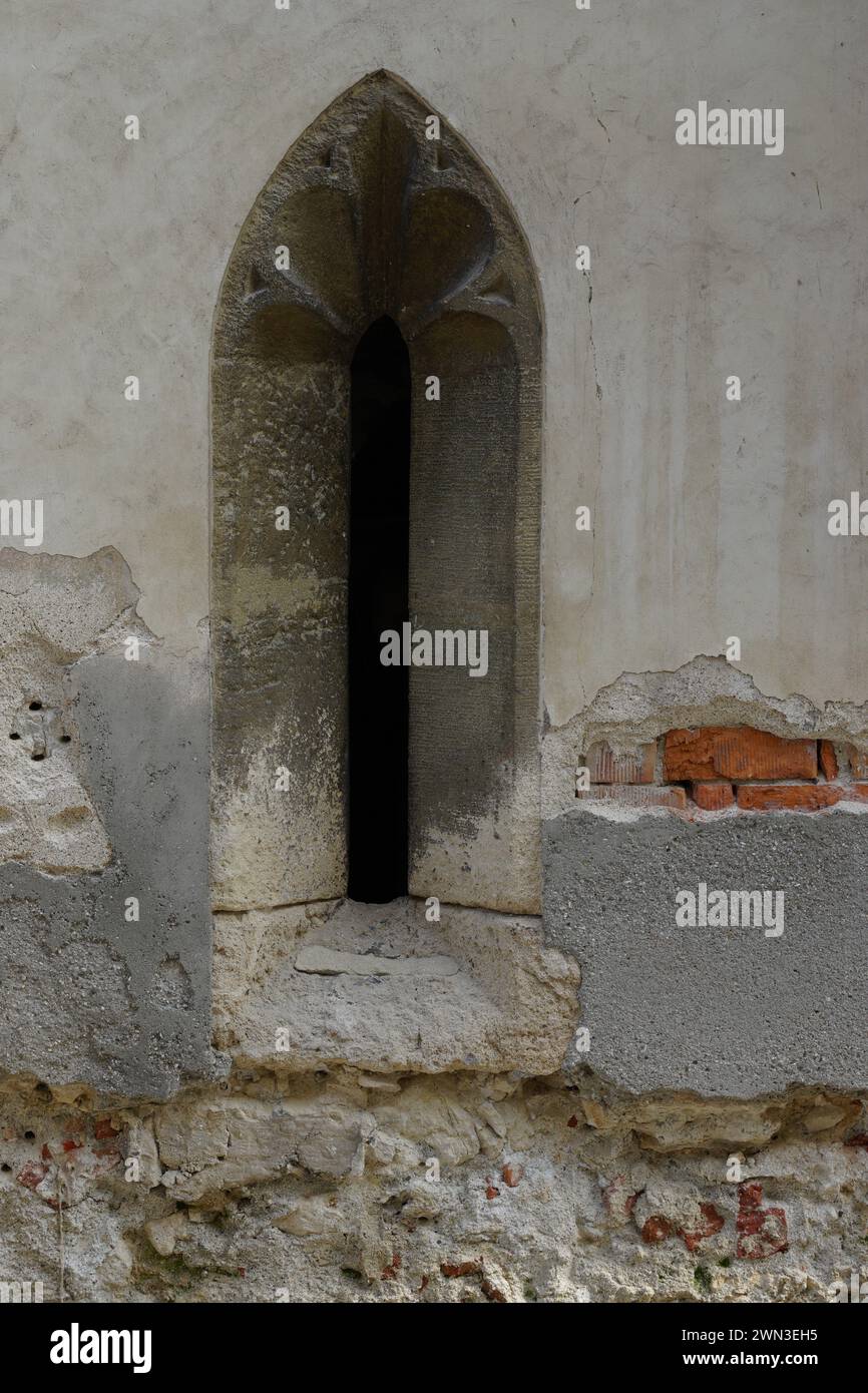 Old church stone structure hi-res stock photography and images - Alamy