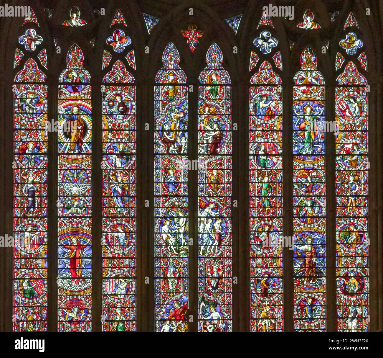 Worcester cathedral window hi-res stock photography and images - Alamy