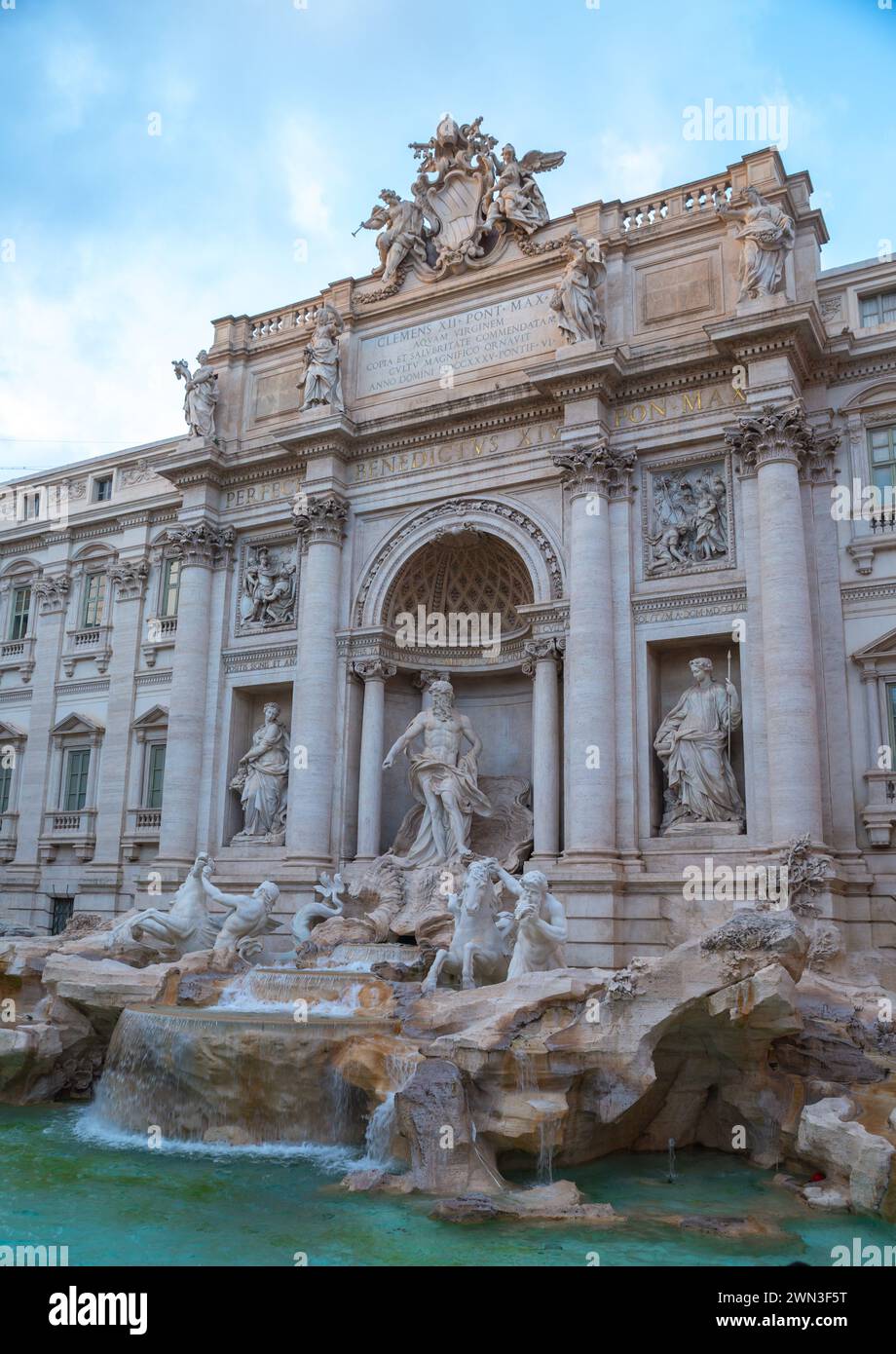 Roman mythology fountain hi-res stock photography and images - Alamy