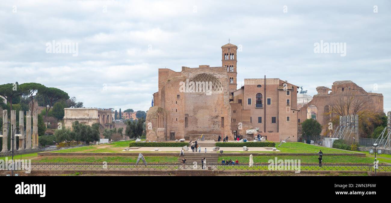 Iconic temple of apollo hi-res stock photography and images - Alamy