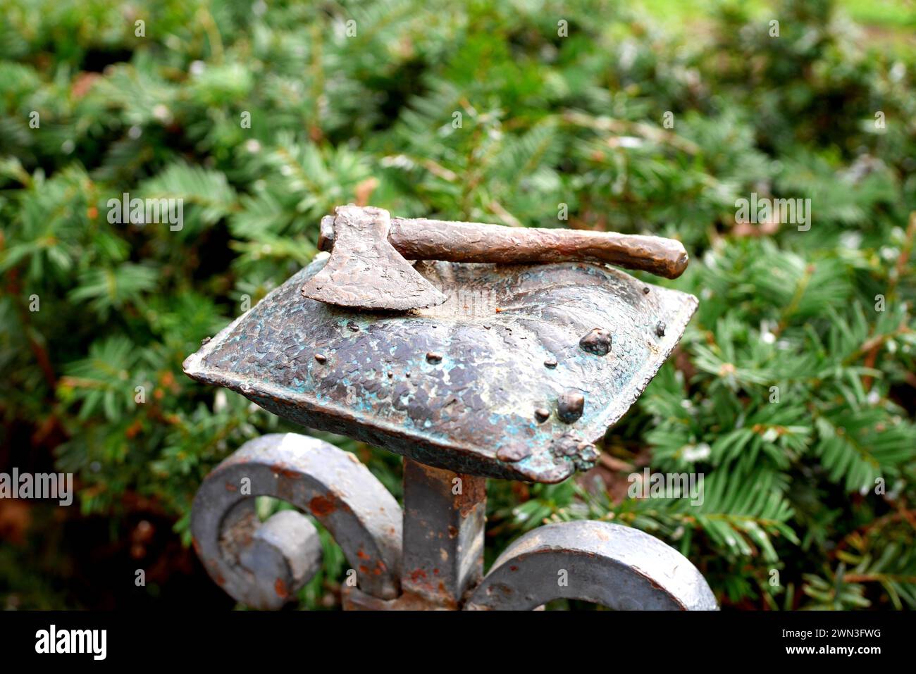 Axe, a bronze mini statue by Hungarian Ukrainian sculptor, Mihaly ...