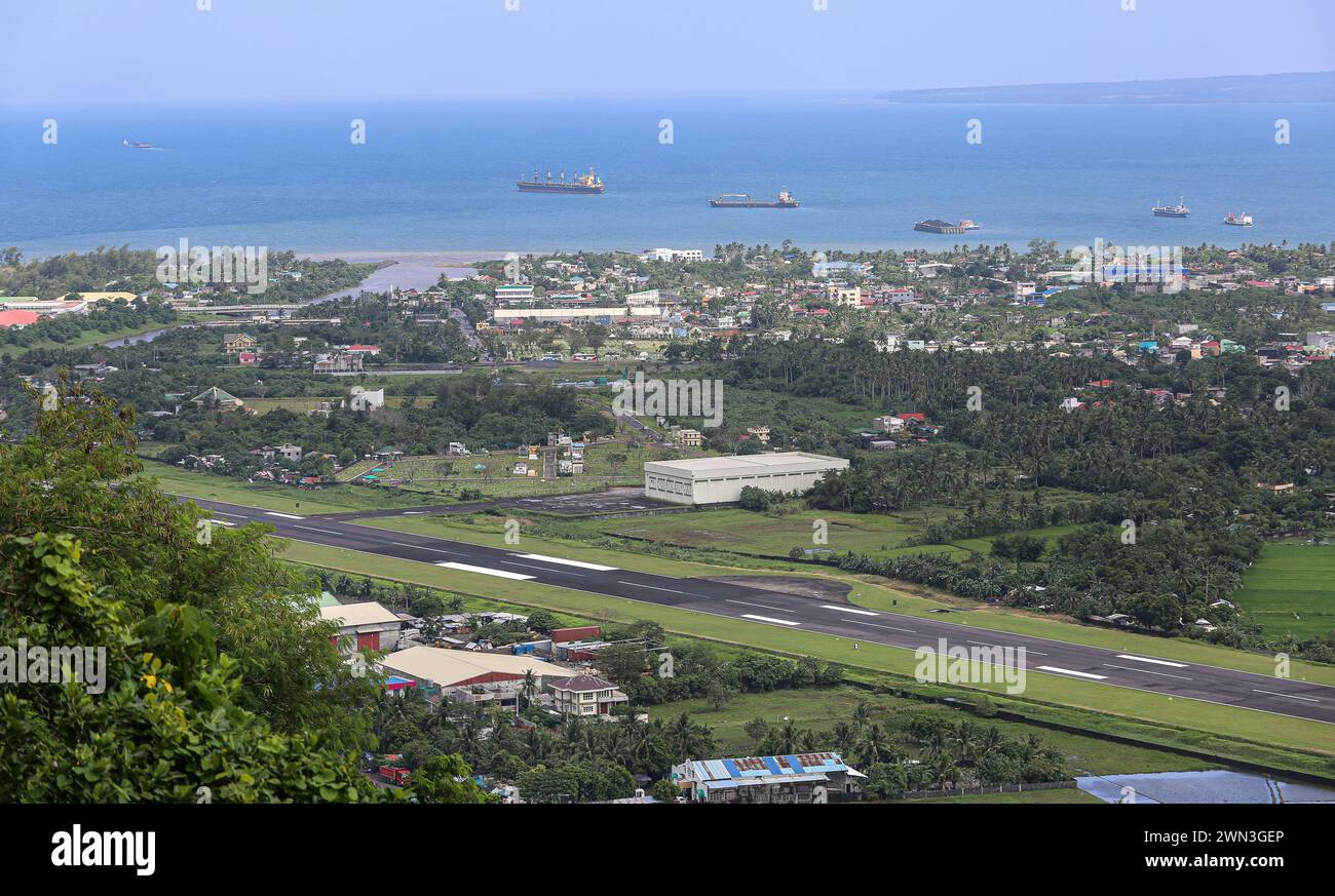 Legazpi, Philippines : Panorama of the city, LCC Mall, Iglesia Ni ...
