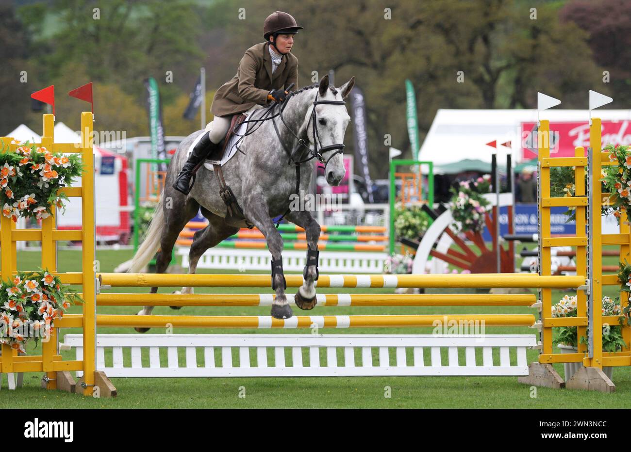 10/05/13 Janet Clarke rides Itza Kinda Jusice. Despite heavy rain and ...