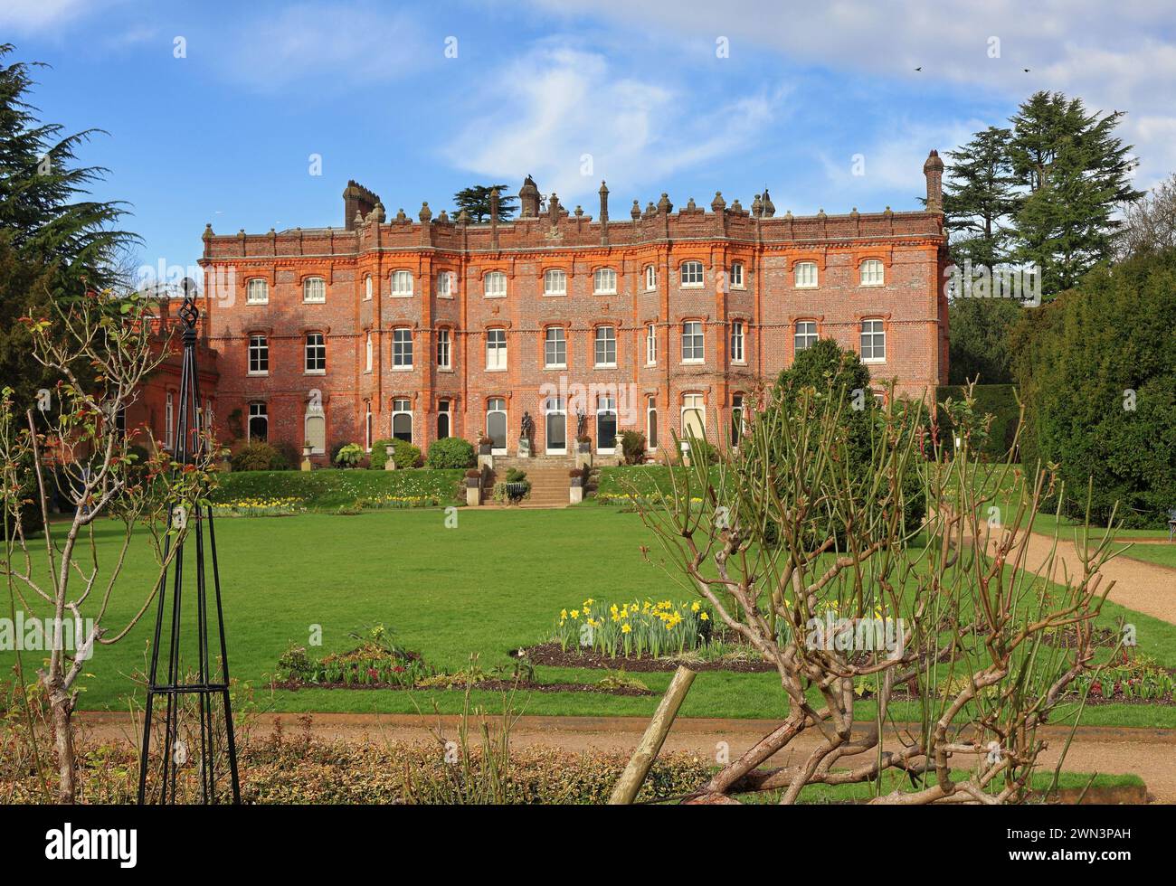 British historic manor home hi-res stock photography and images - Alamy