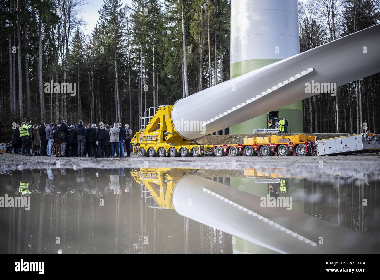 Die windkraftanlage hi-res stock photography and images - Alamy