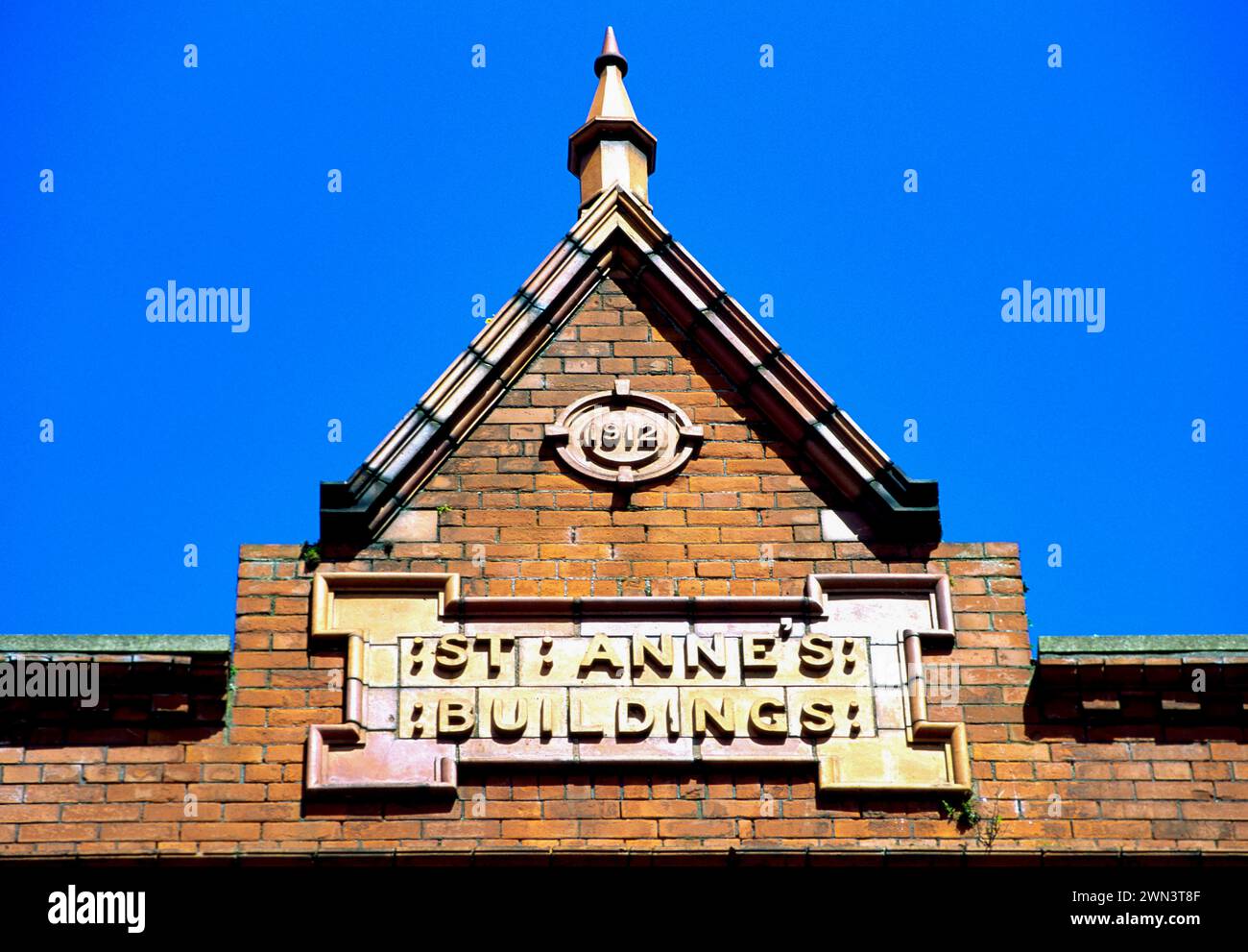 Belfast architecture details, Historic buildings, city centre, Northern ...