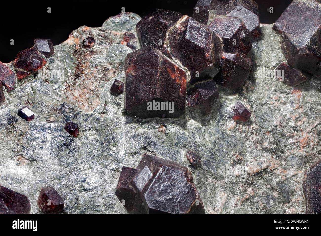Almandin (alabandina, Alabanda), Eisentongranat, Silikat-Almandine ...