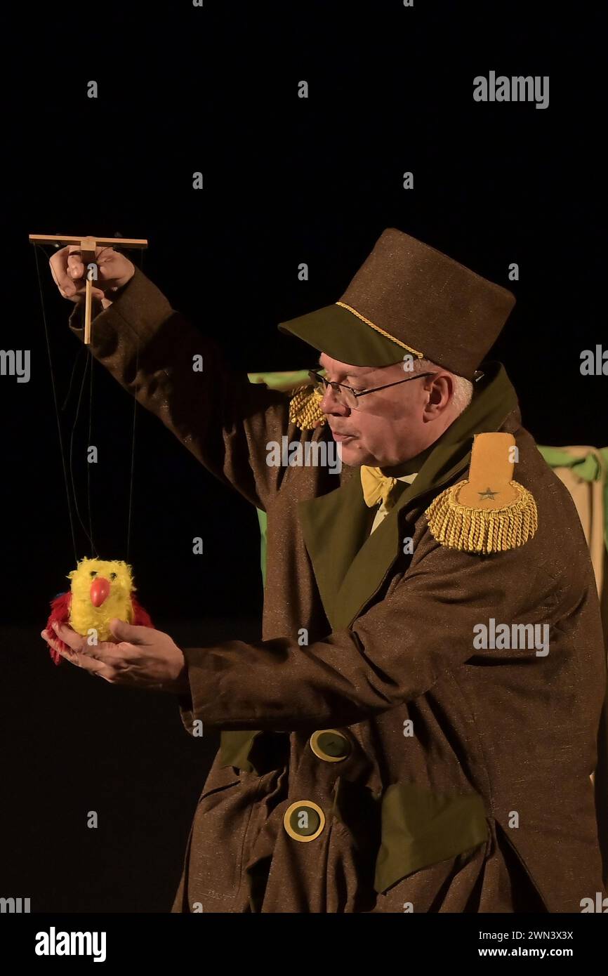 Innovative puppet design hi-res stock photography and images - Alamy