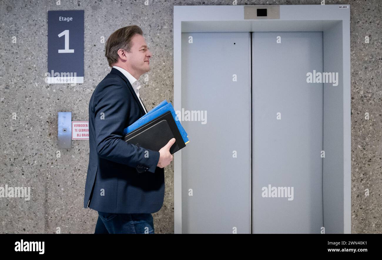THE HAGUE - NSC leader Pieter Omtzigt arrives for a new round of ...