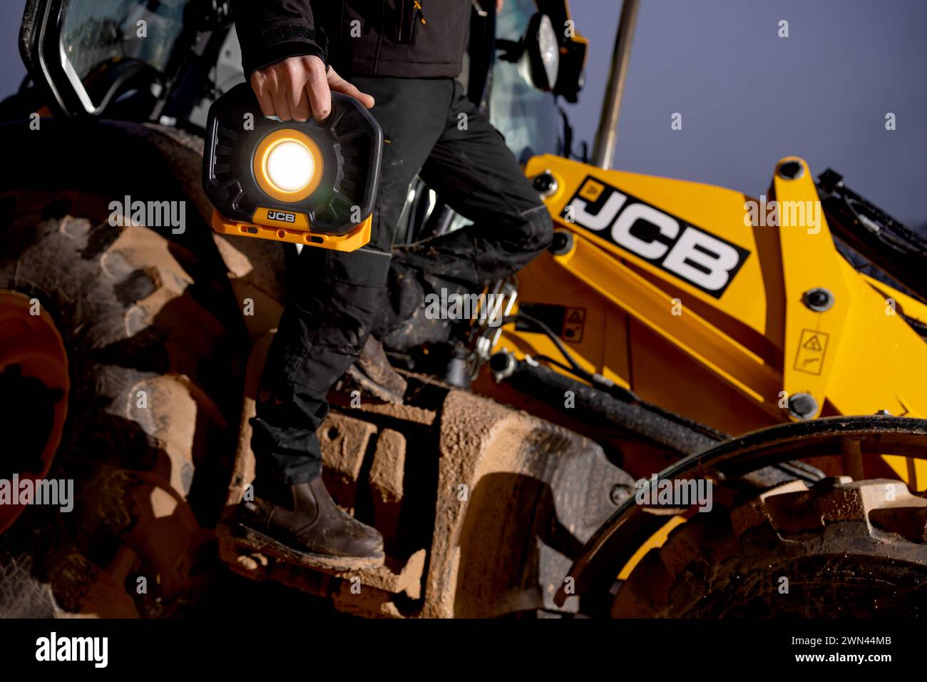 30/11/22 JCB Workwear, Wardlow Quarry, Staffordshire, UK Stock Photo ...