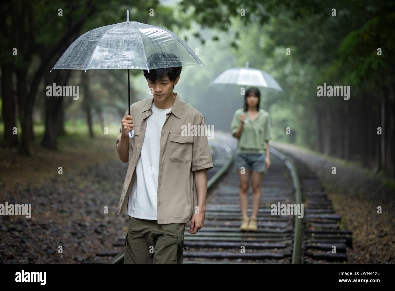 Rain couple separation hi-res stock photography and images - Alamy