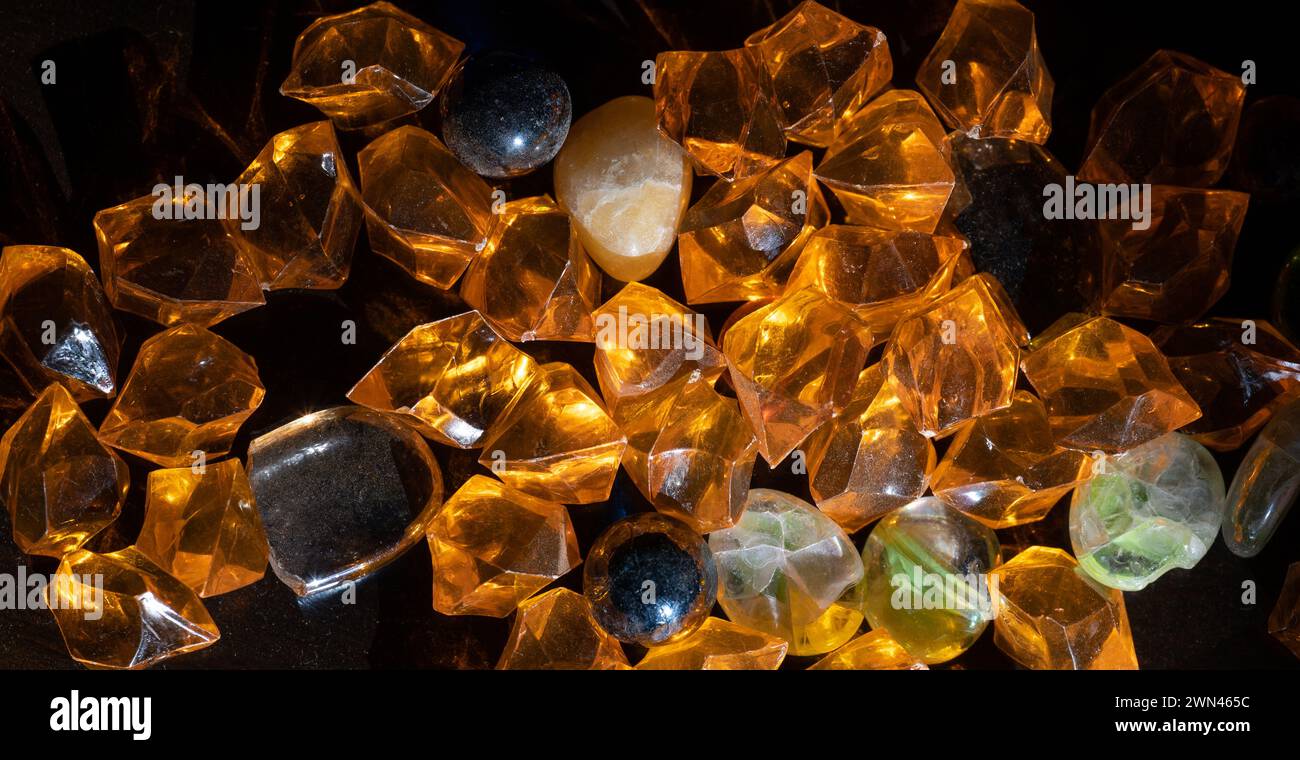 Crystal production hi-res stock photography and images - Alamy