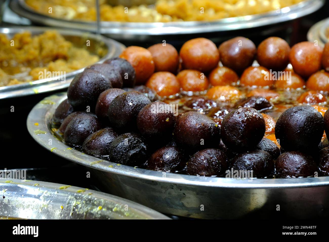 Indore Sarafa Bazaar, India’s Midnight Food capital of Madhya Pradesh ...