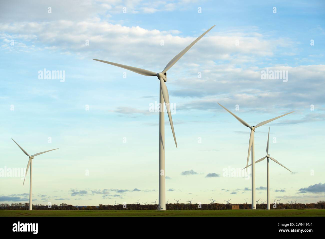 17/11/21 Tween Bridge wind farm, also known as Tween Bridge Moor ...