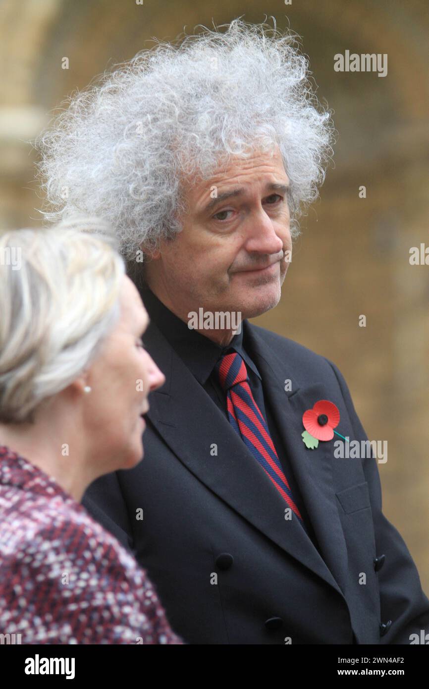 31/10/11. ..Brian May who flew with the Red Arrows (possibly with Jon ...