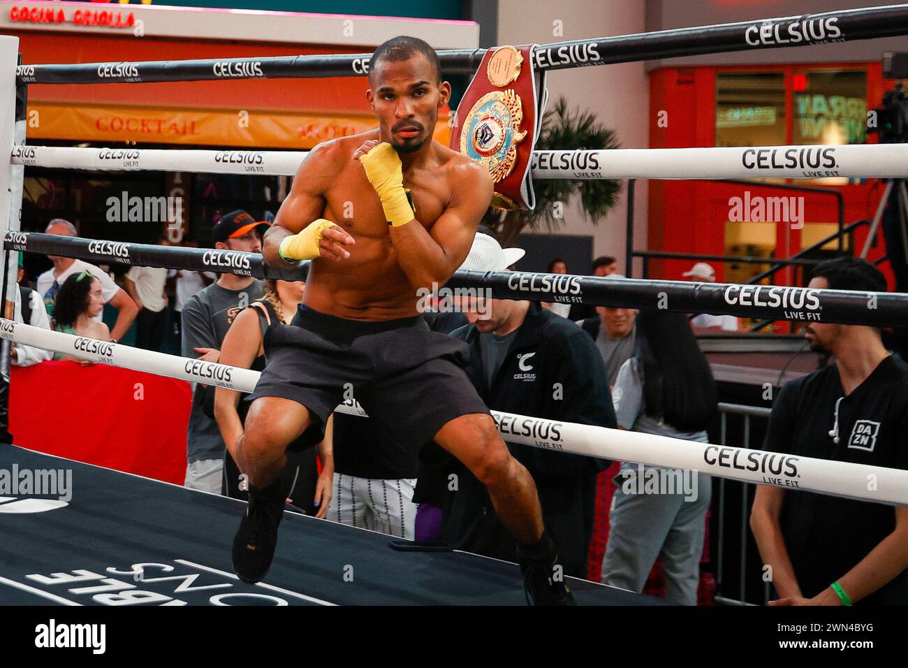 SAN JUAN, PUERTO RICO The minimum weight champion of the World Boxing ...