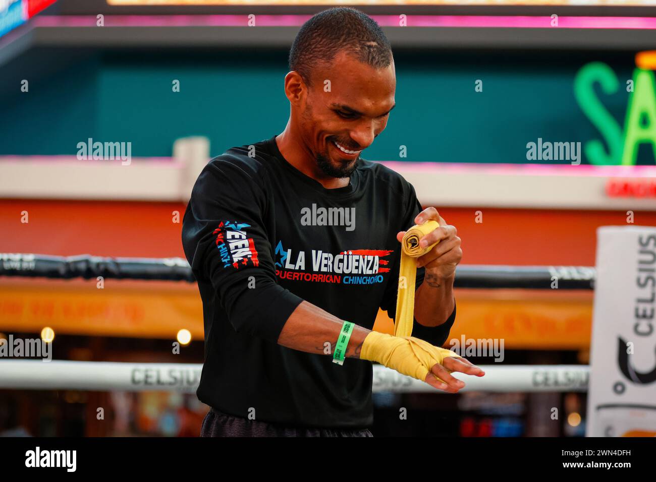 SAN JUAN, PUERTO RICO The minimum weight champion of the World Boxing ...