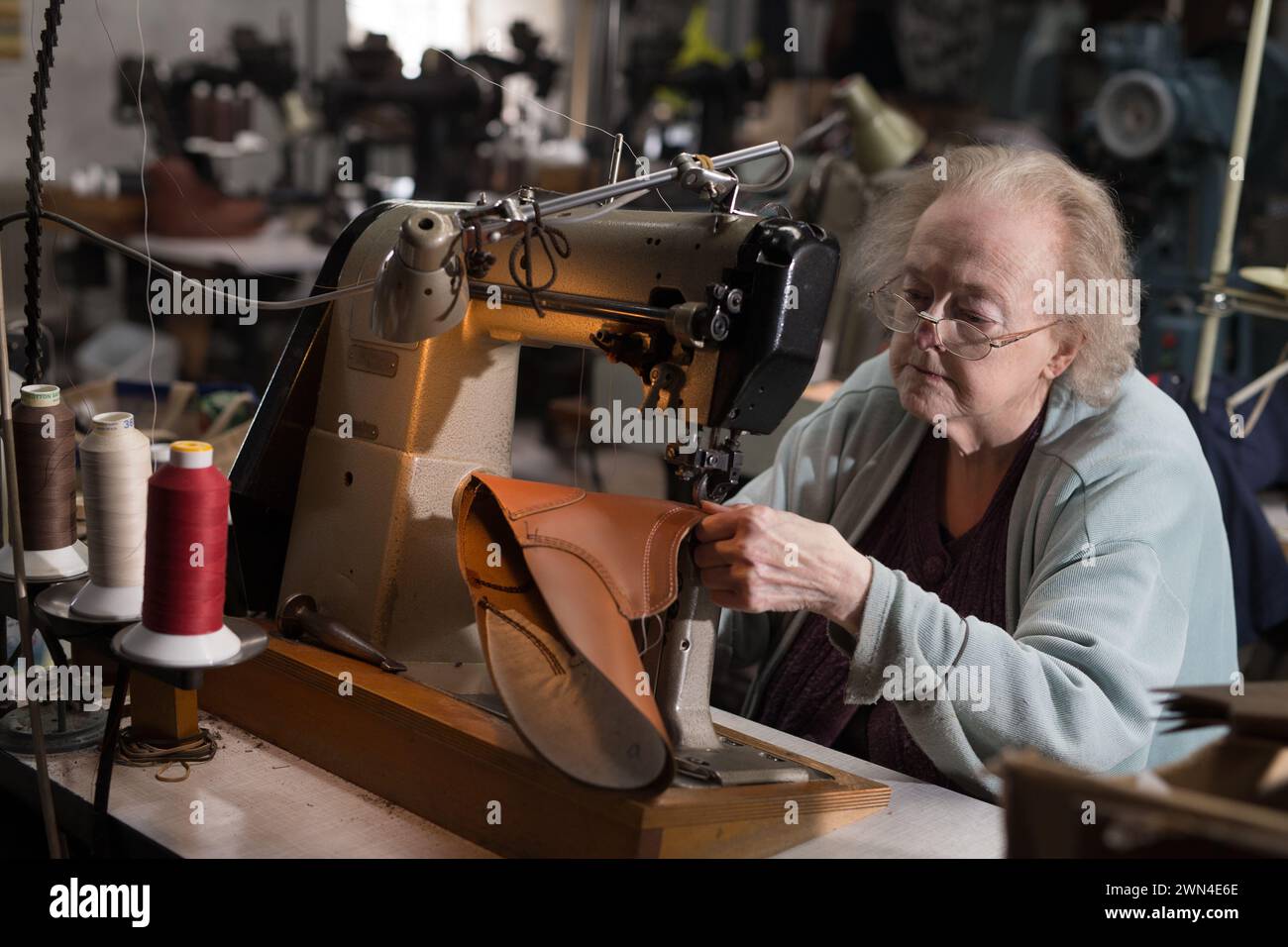 Basic stitches hi-res stock photography and images - Alamy