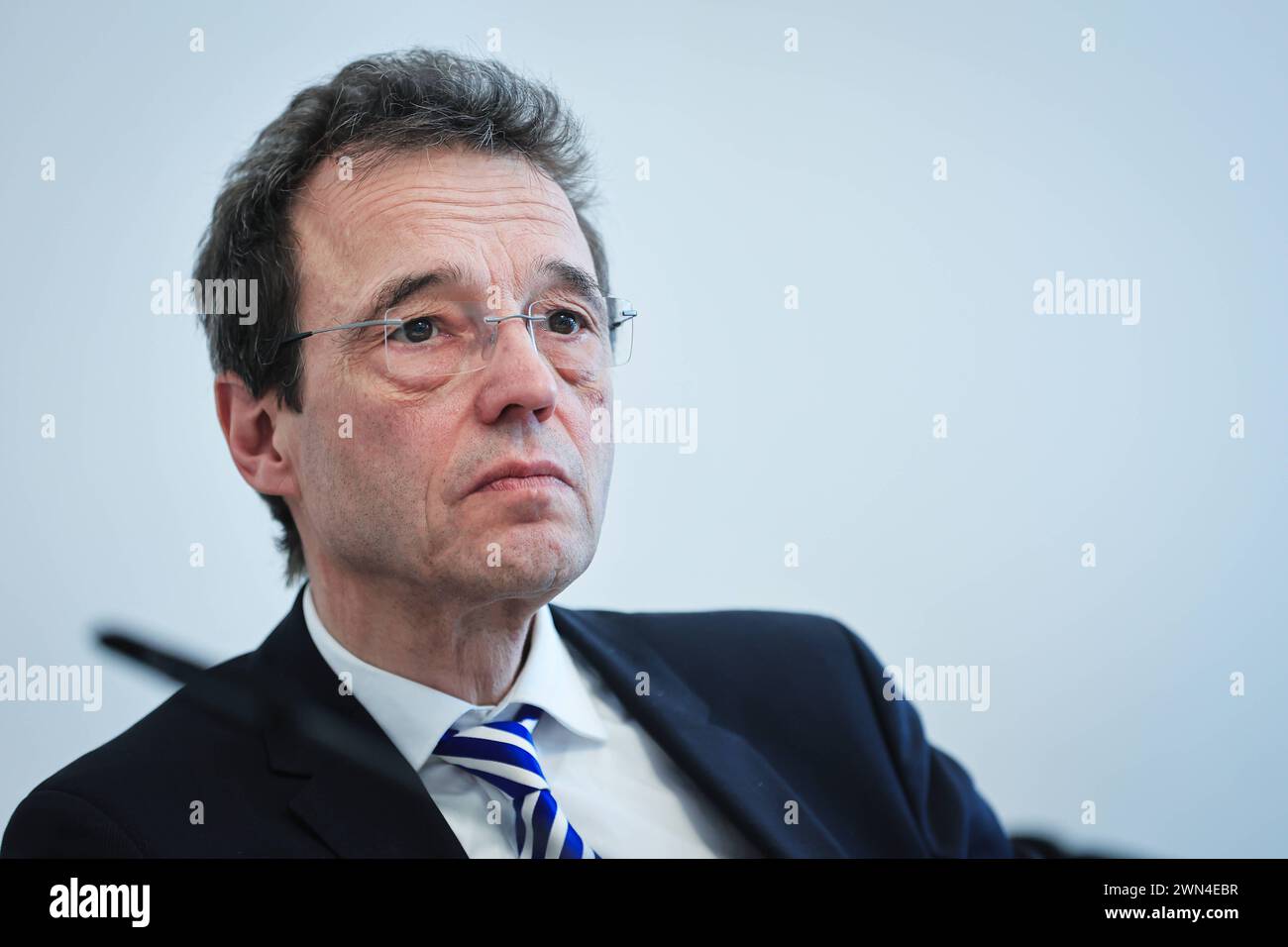 Professor Dr. med. Andreas Neubauer, Vorsitzender der DGIM, Jahres ...