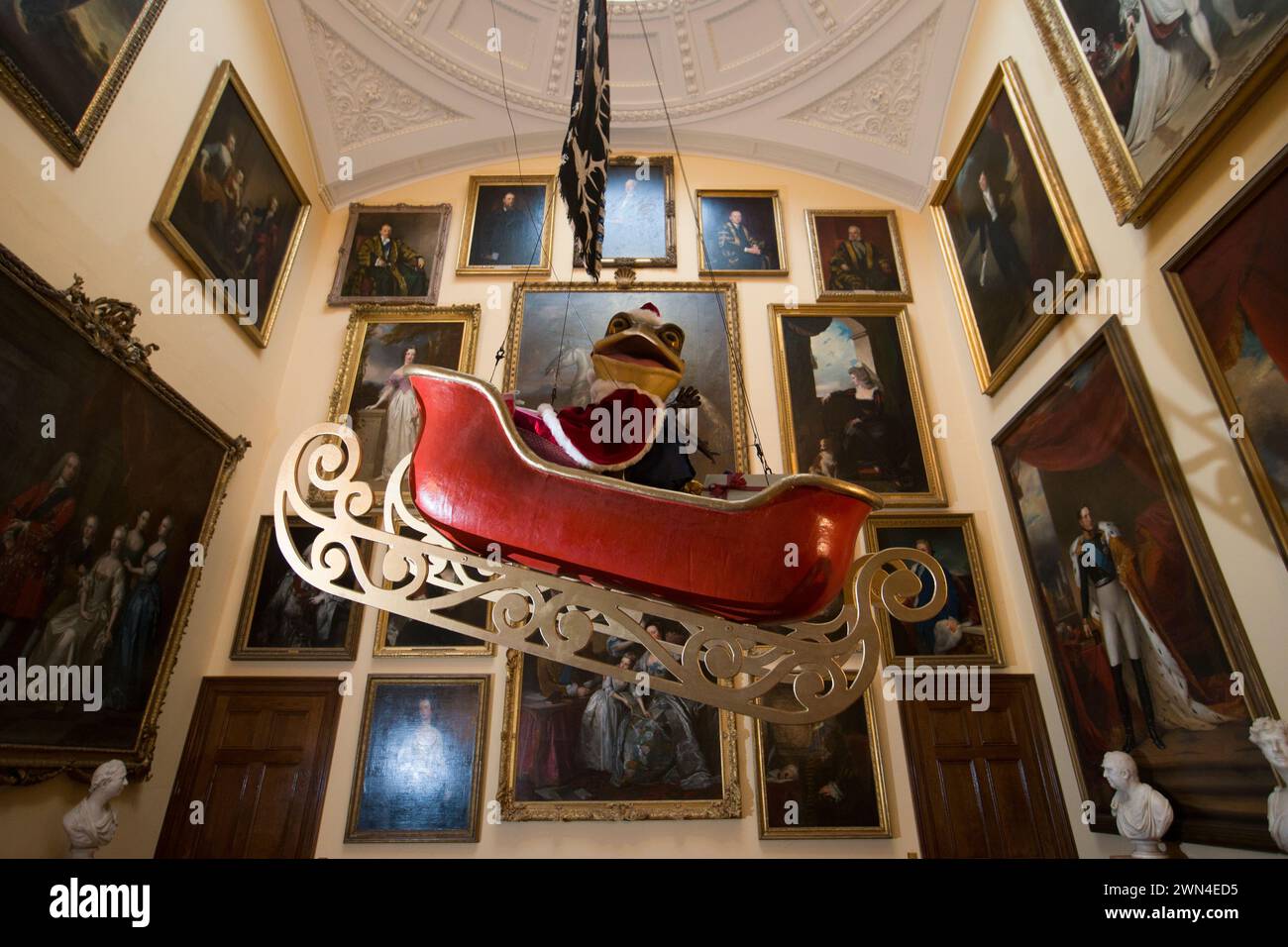 Wind in the willows toad of toad hall hi-res stock photography and images - Alamy