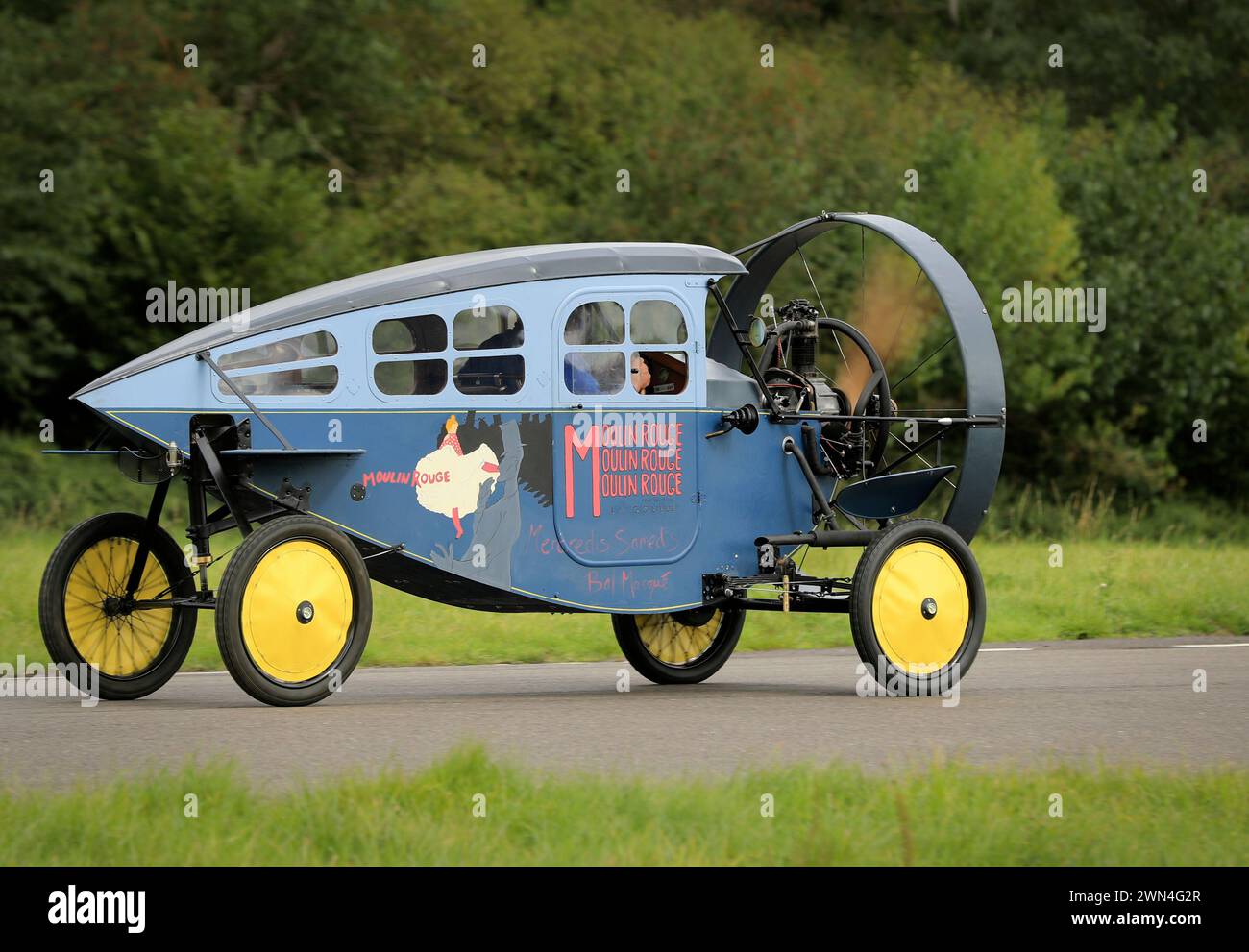 31/08/20 Leyat Helica - crazy propeller-driven car made its first ever ...