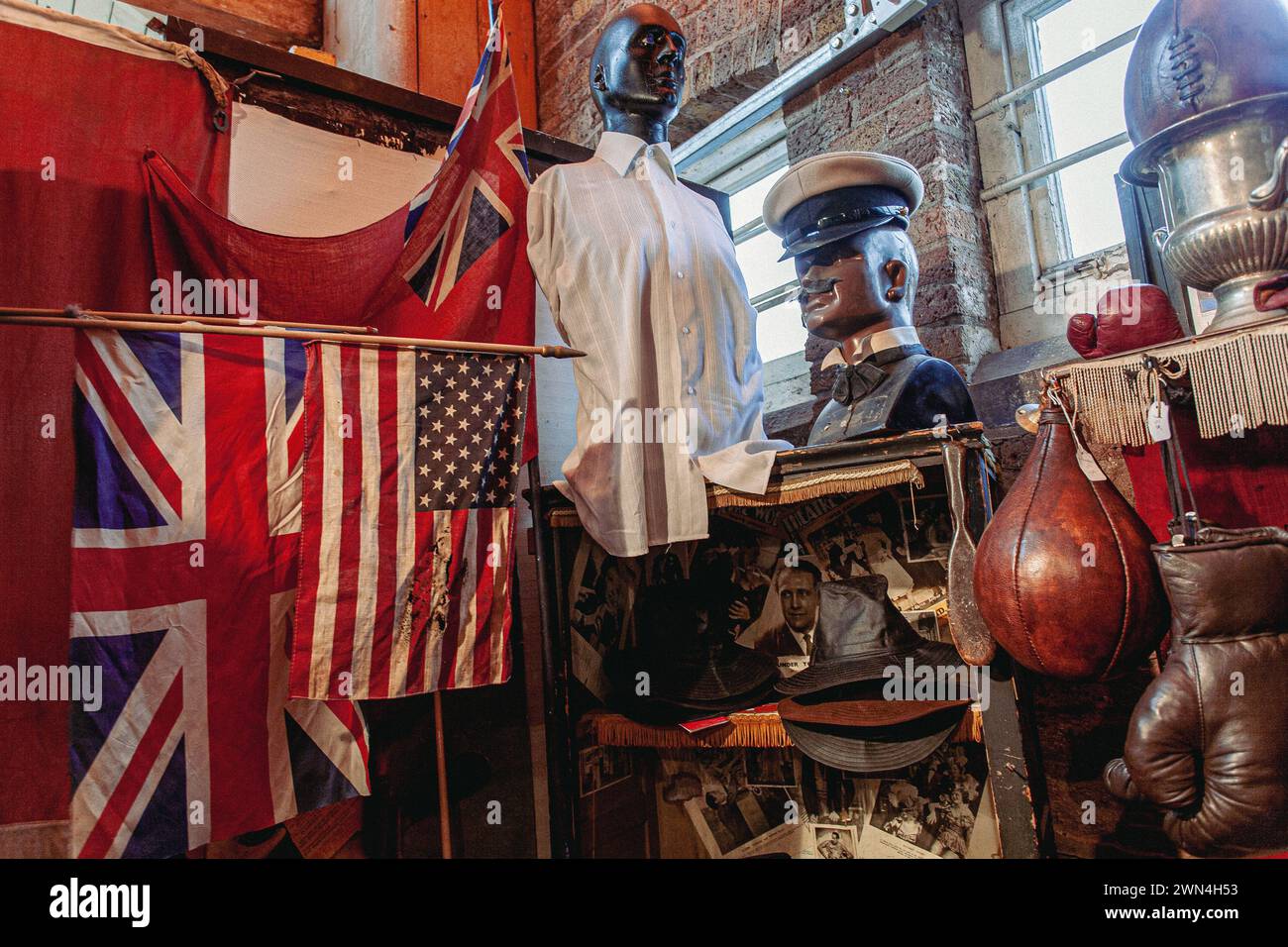 Antique stall , Collectables on a stall at Camden Antique market in ...