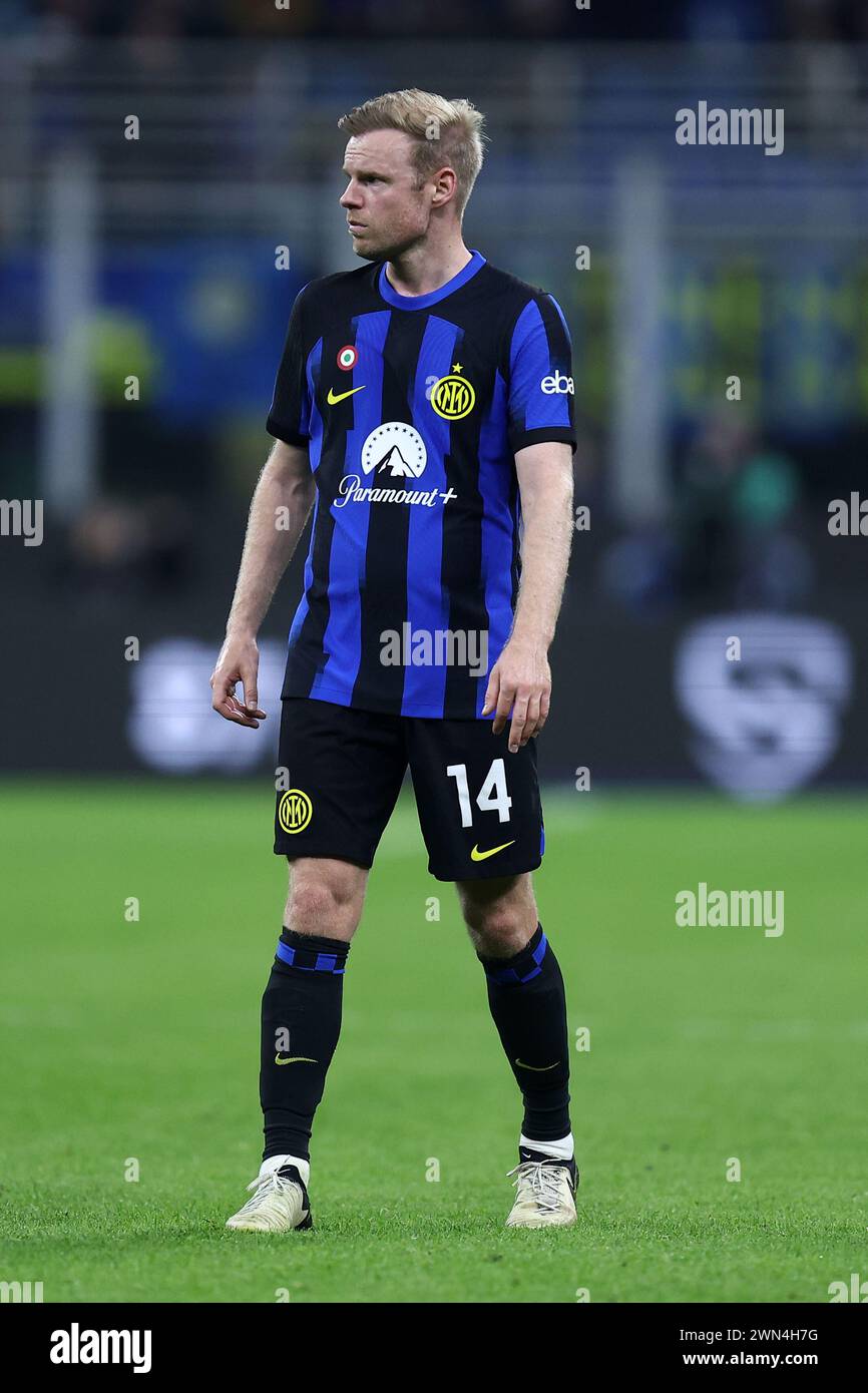 Milano, Italy. 28th Feb, 2024. Davy Klaassen of Fc Internazionale looks ...