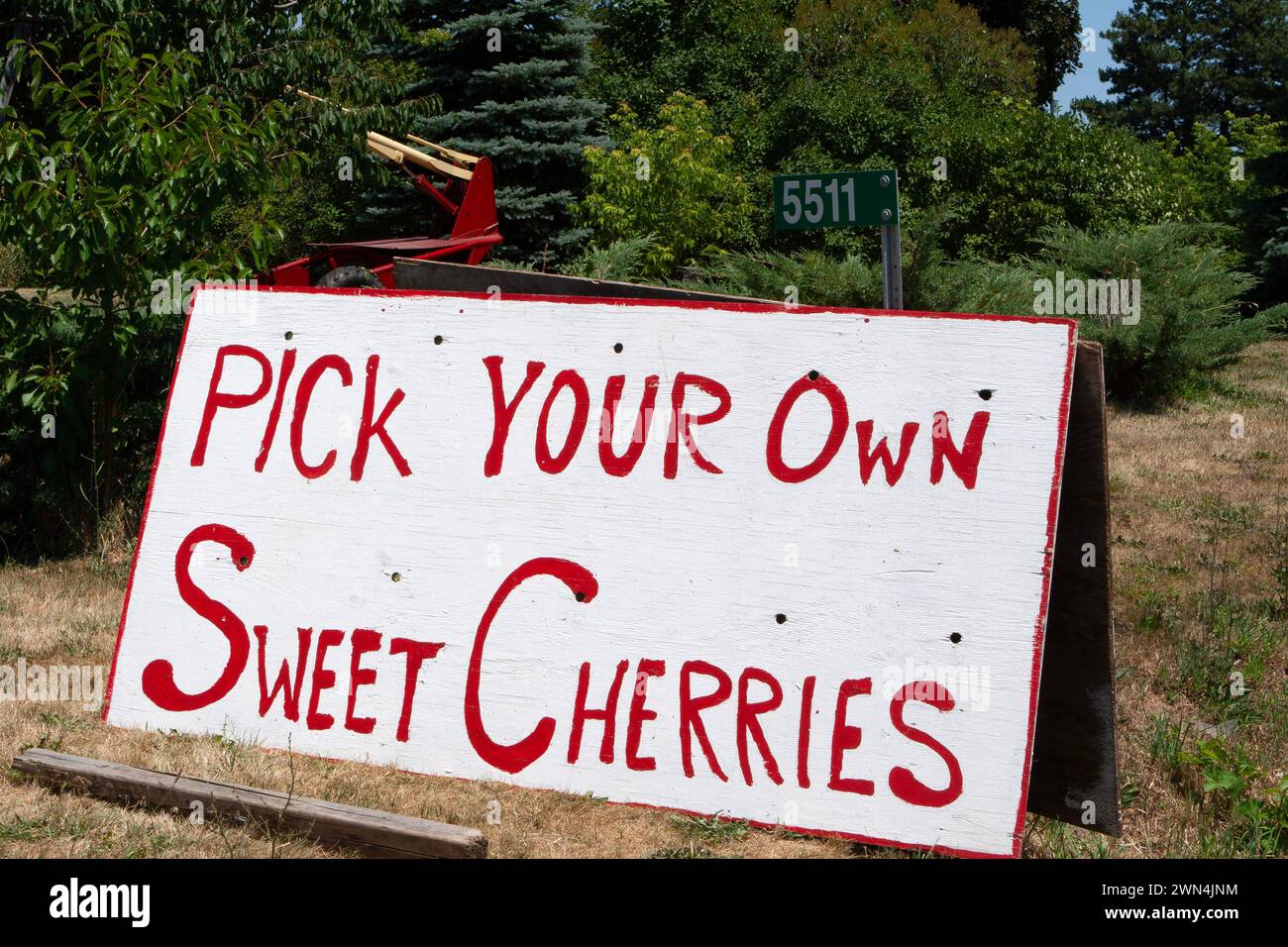 Pick your own sweet cherries sign board at Vanderburgh Farms (5511 ...