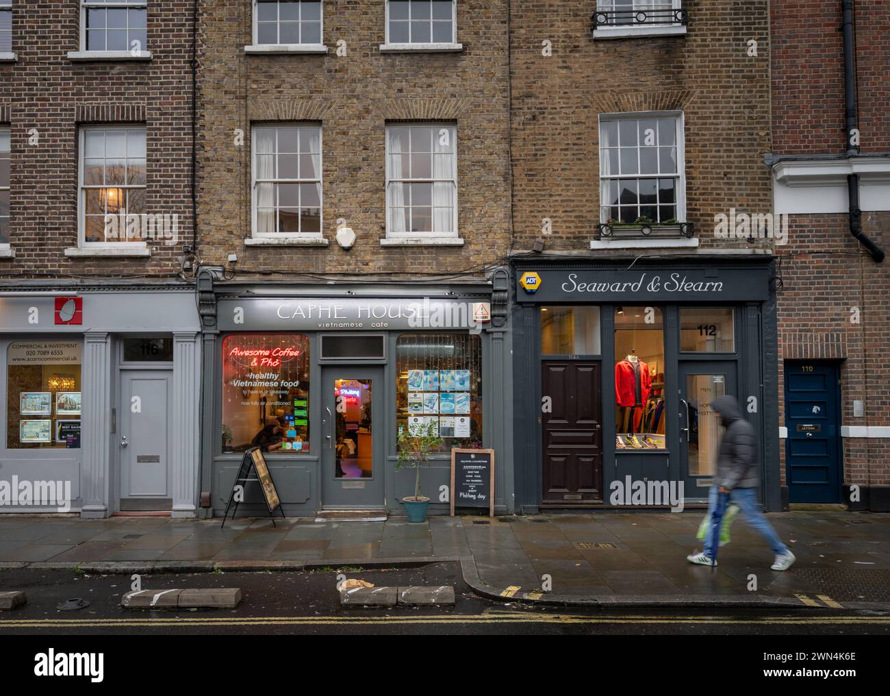 Caphe house hi-res stock photography and images - Alamy