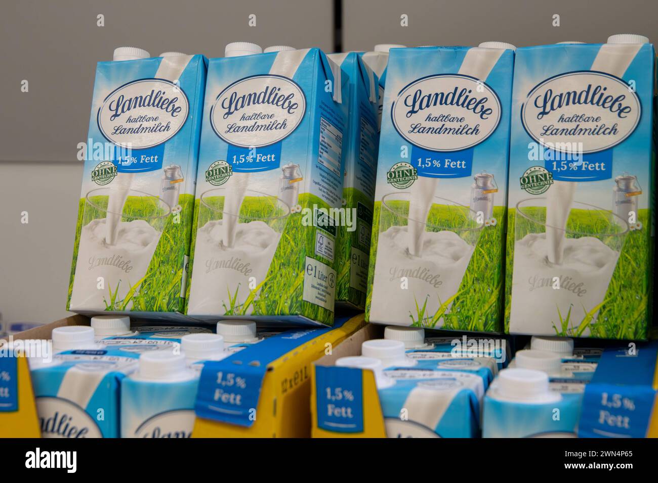 Haltbare milch hi-res stock photography and images - Alamy