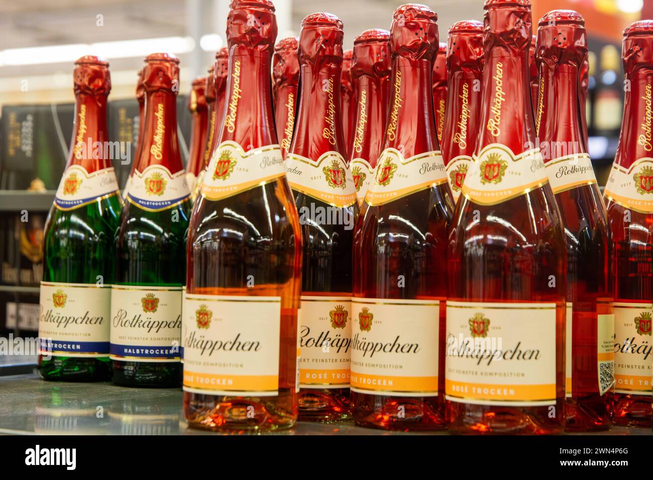 Februar 2024: Sekt von ROTKÄPPCHEN im Supermarkt *** February 2024 ...