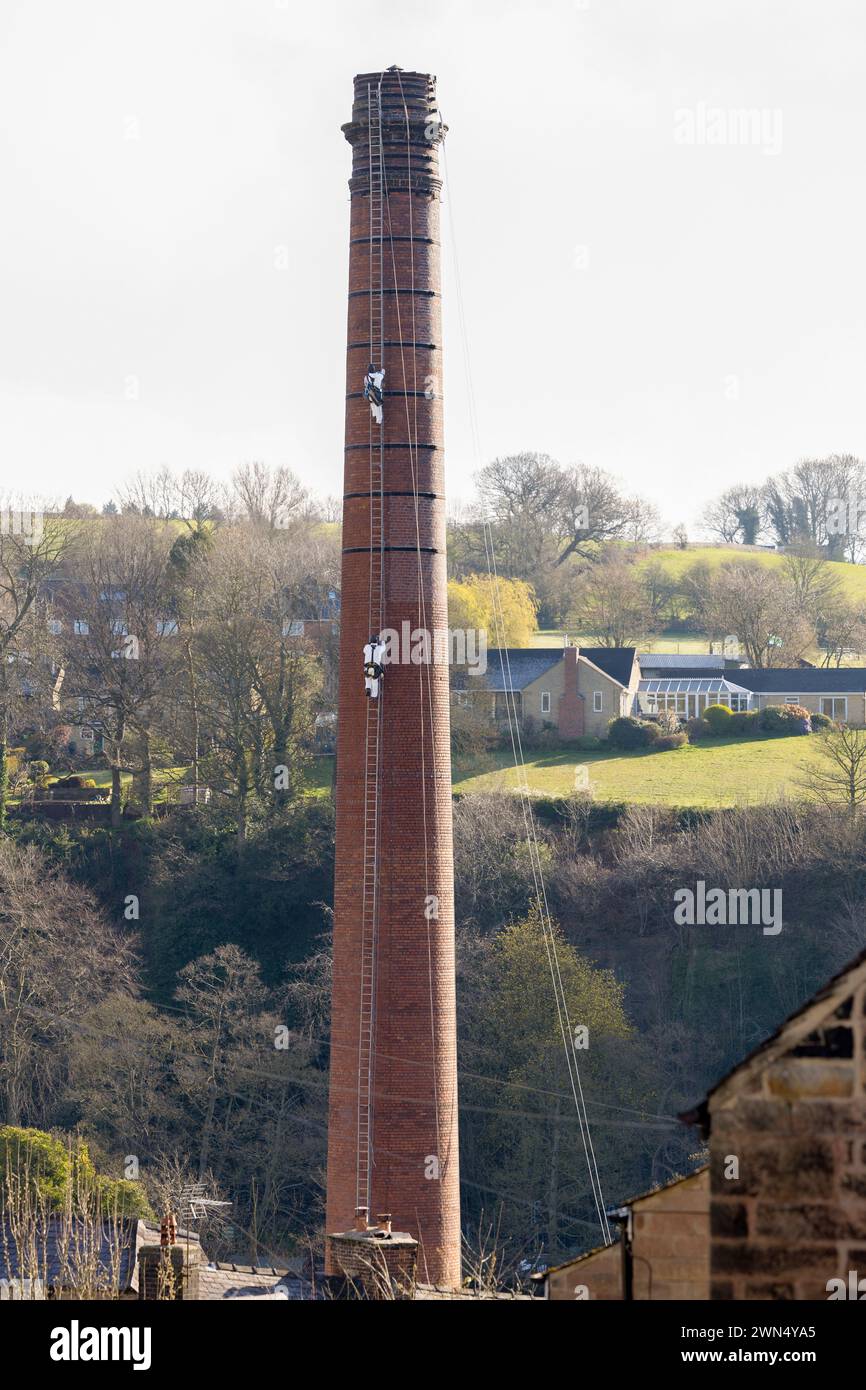 01/04/22 Steeplejacks scale the 43 metre-high Milford Mill chimney to ...