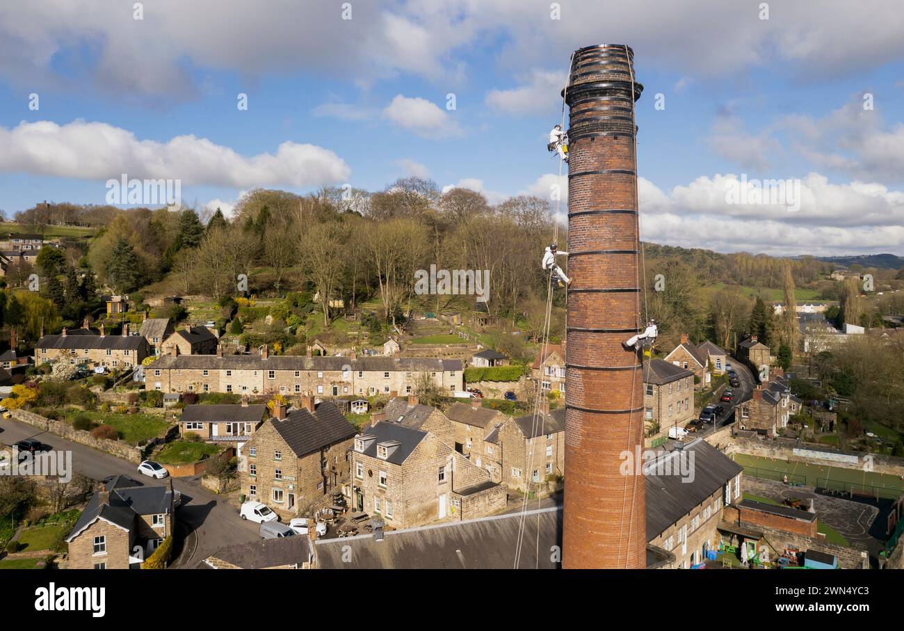 01/04/22 Steeplejacks scale the 43 metre-high Milford Mill chimney to ...