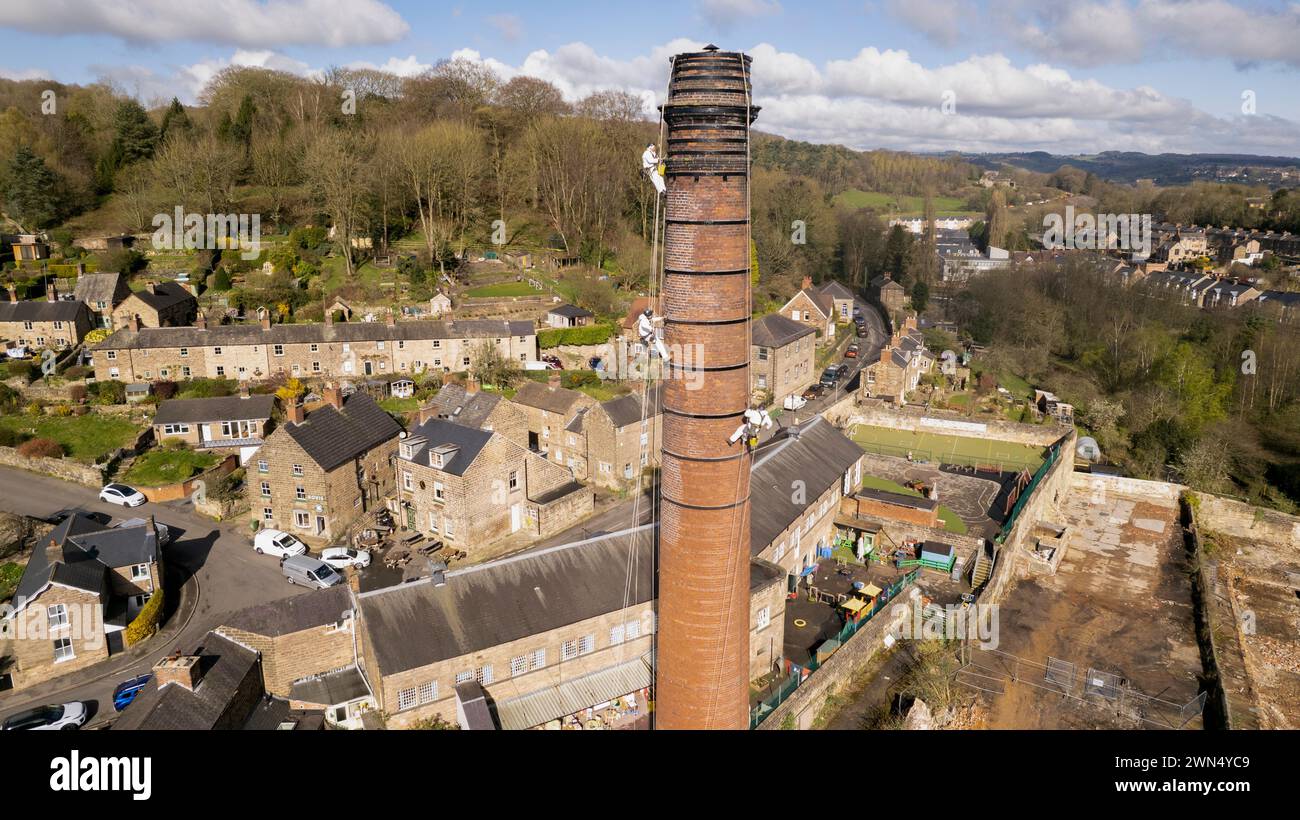 01/04/22 Steeplejacks scale the 43 metre-high Milford Mill chimney to ...