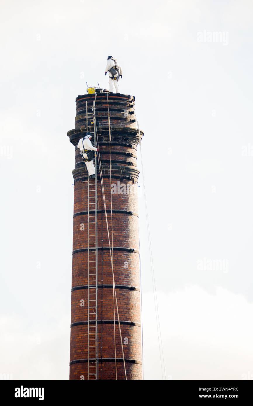 01/04/22 Steeplejacks scale the 43 metre-high Milford Mill chimney to ...