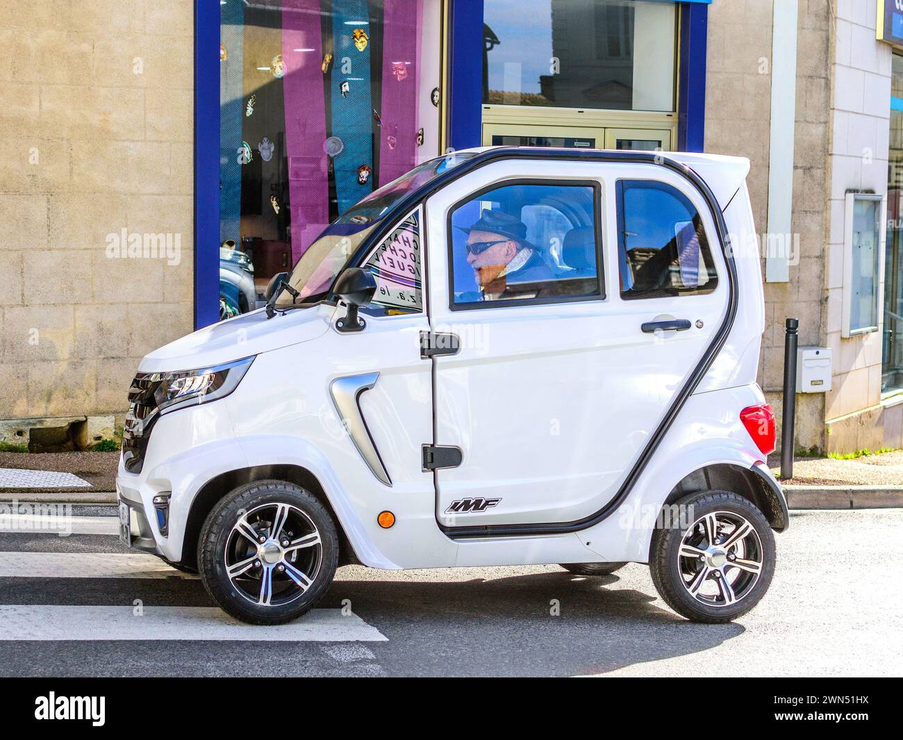 French electric car hi-res stock photography and images - Alamy