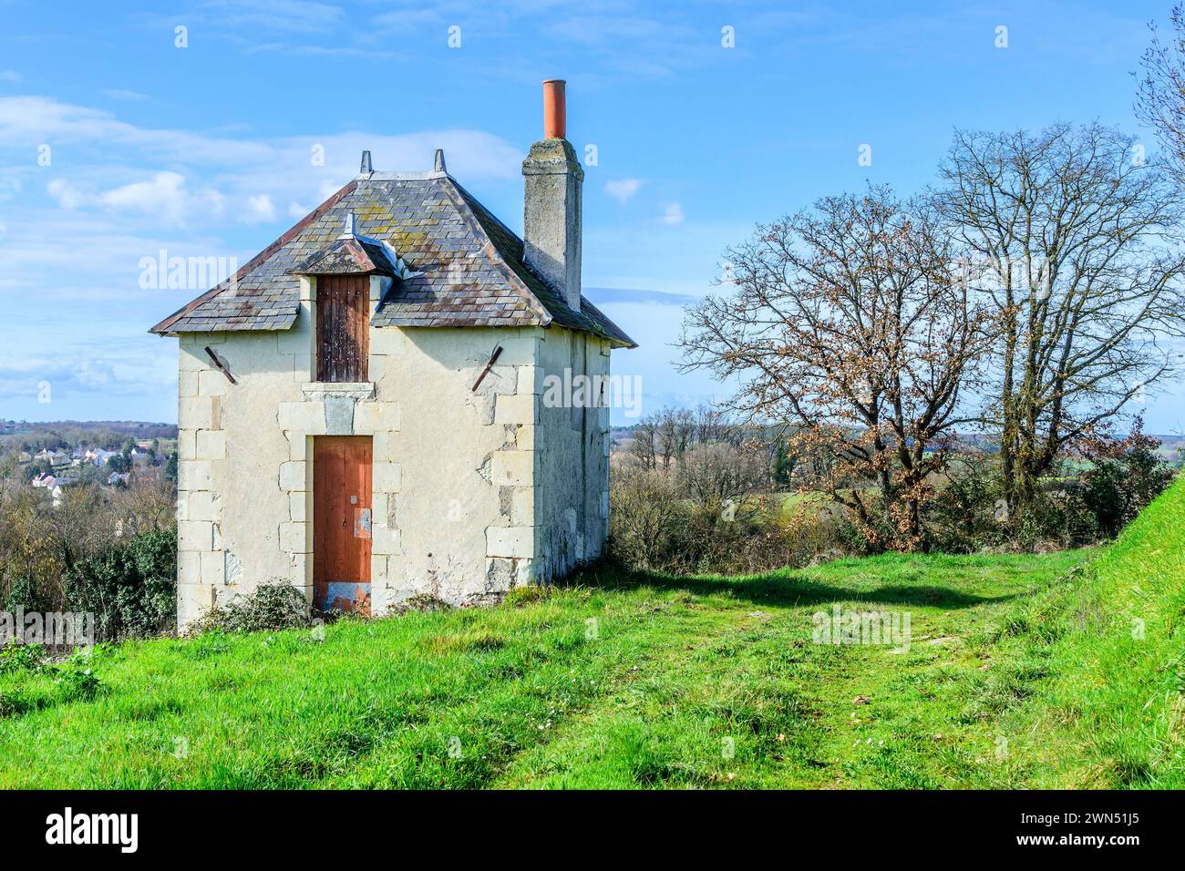Typical abandoned traditional 'Maison des vignes' / vine worker's ...