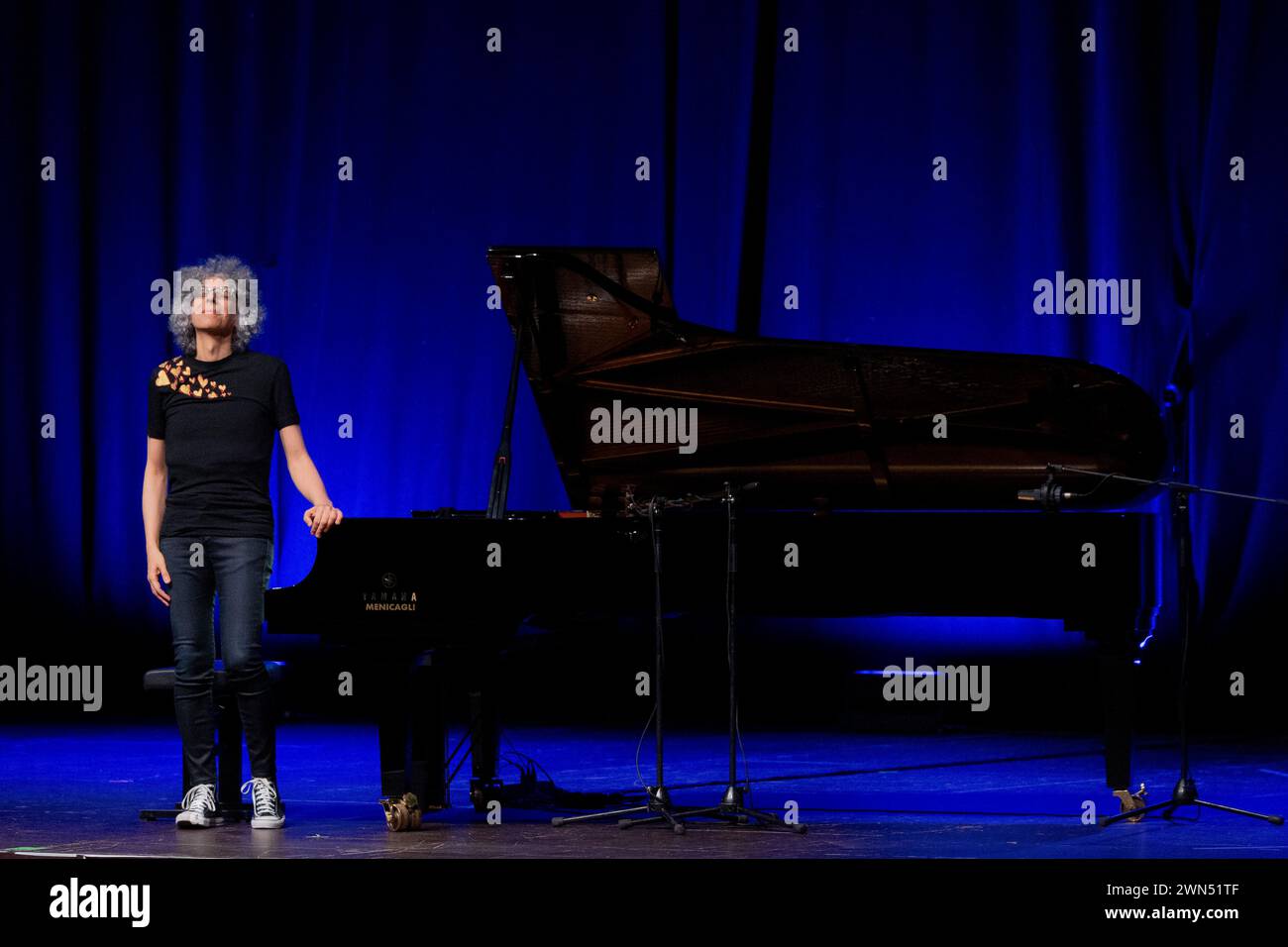 Giovanni allevi grand piano hi-res stock photography and images - Alamy