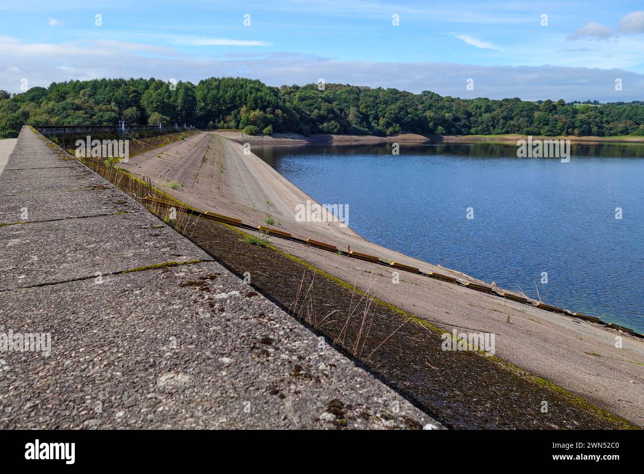 The dam at Tittesworth reservoir, Meerbrook, Leek, Staffordshire ...