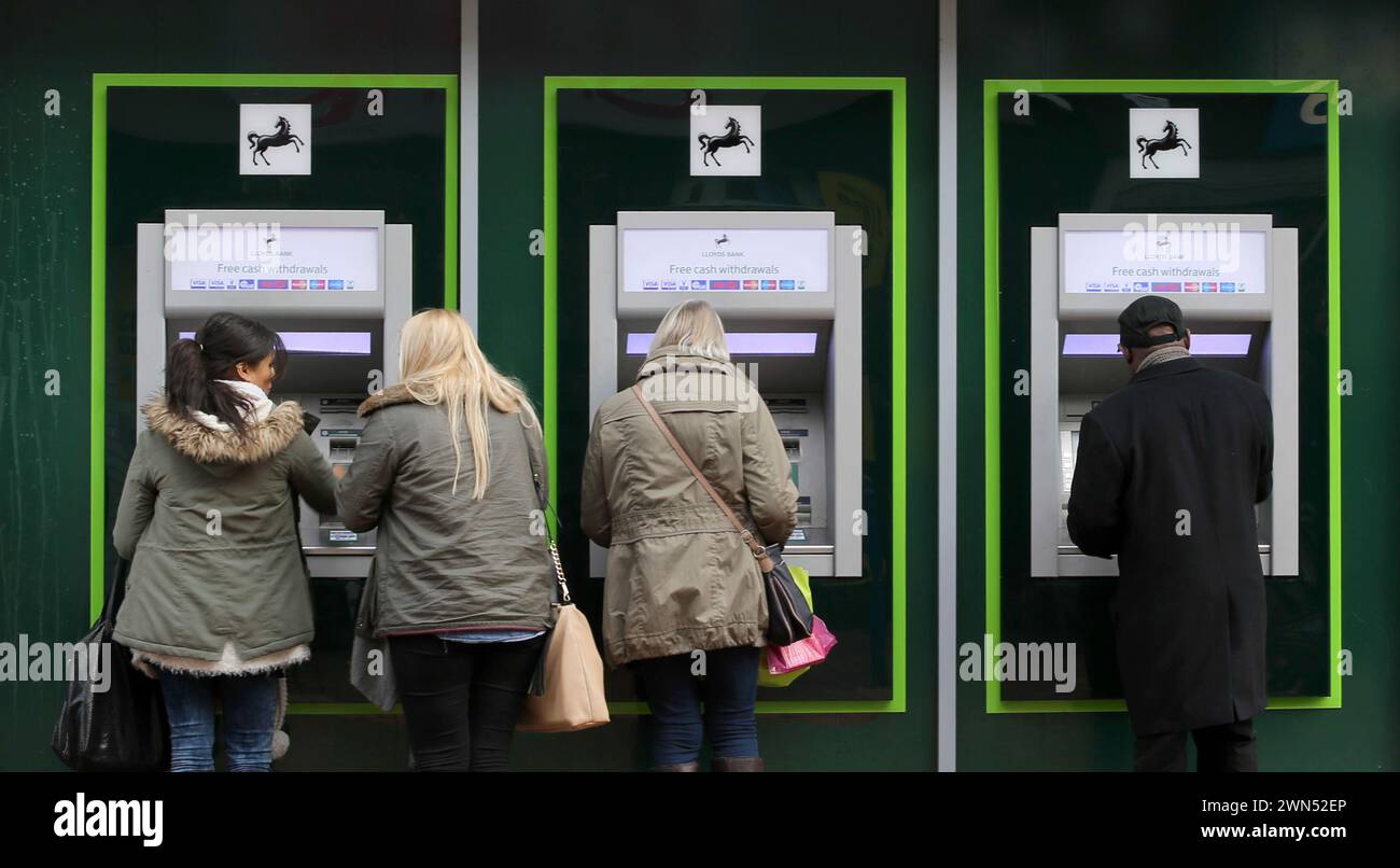 HSBC Bank branch, Derby Stock Photo - Alamy