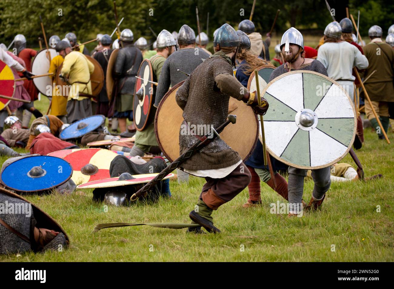 26/06/22 Hundreds of invading ‘Vikings’ and warriors from the ‘Anglo ...