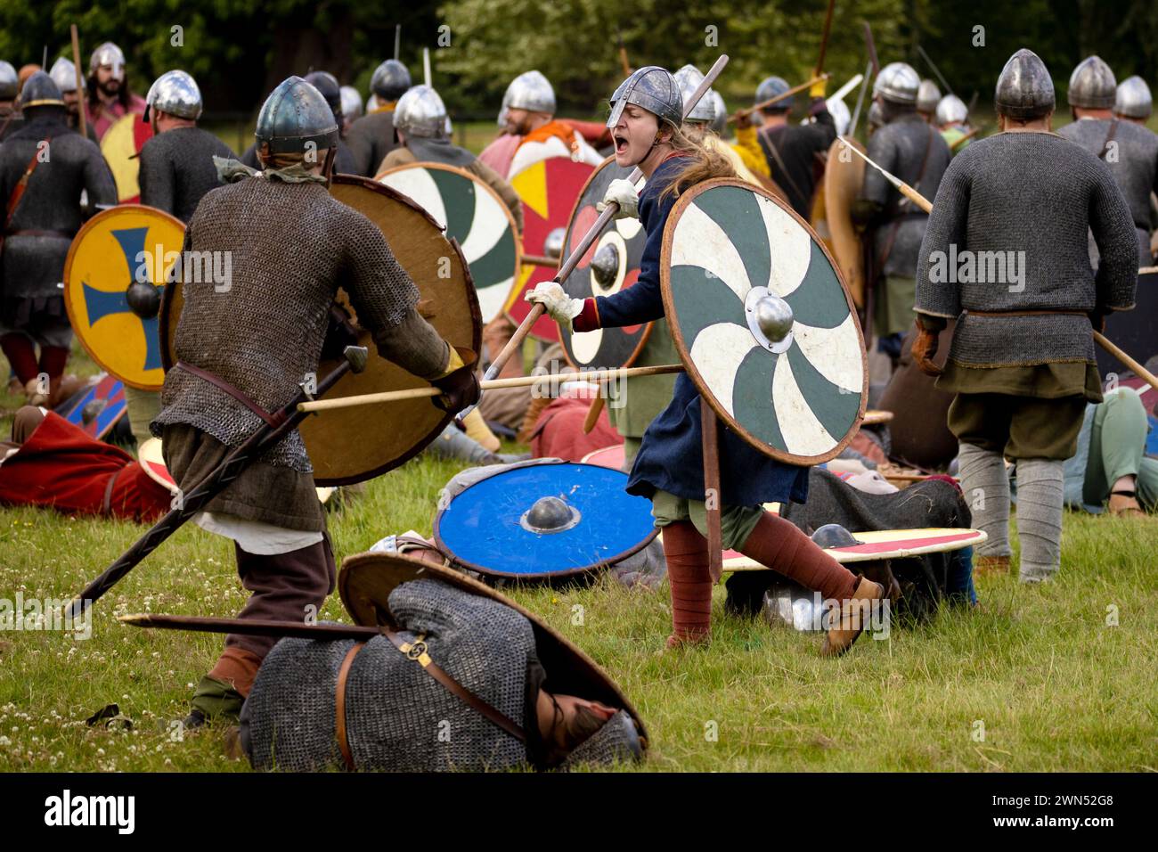 26/06/22 Hundreds of invading ‘Vikings’ and warriors from the ‘Anglo ...